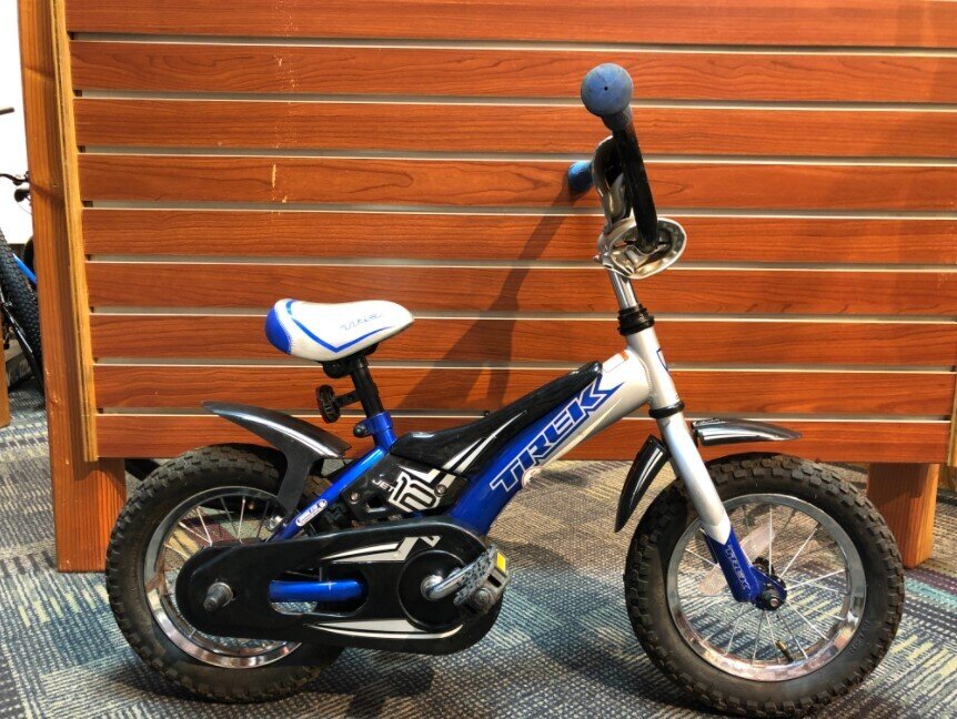 Trek USED Trek Jet 12" Youth Black/Blue/White - Massachusetts Bike Shop ...