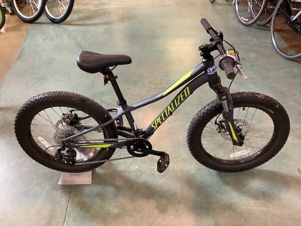 Used Specialized Riprock 20 Grey 20'+ - www.gorhambike.com