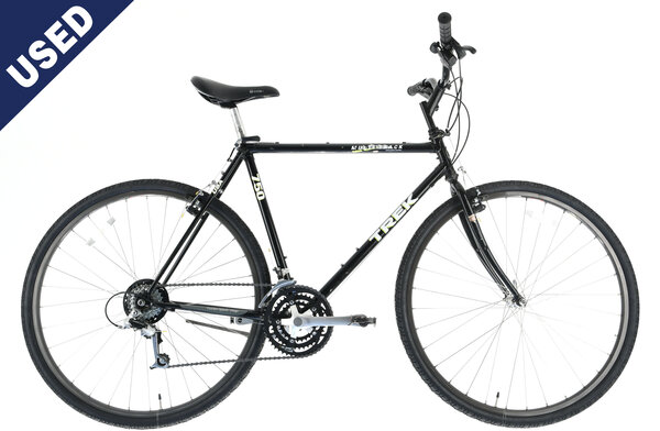 Trek MultiTrack 750 - 21" - Wheel & Sprocket | One of America's Best Bike Shops