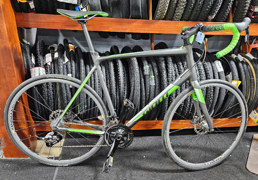 Giant Contend SL - Cranked Bike Studio
