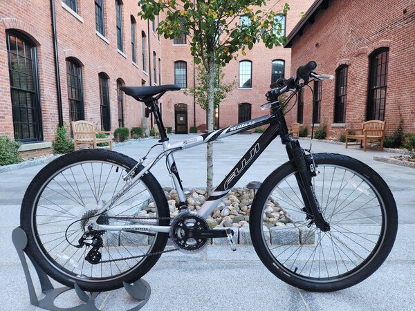 Fuji Nevada 4.0 17" - Providence Bicycle